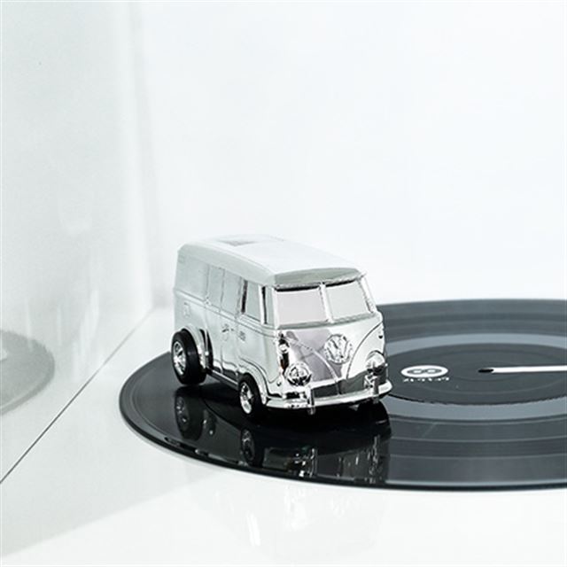 価格.com - レコード盤をクルクルと回転する「RECORD RUNNER」、限定カラーを追加