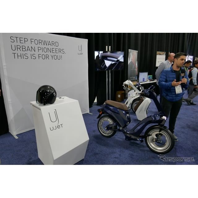 価格.com - Ujet、折りたためる都会向け電動スクーターが登場…CES 2018