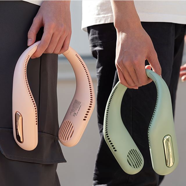 価格.com - アイキューラボ、シリコン素材を採用した首かけ扇風機「Wrap around neck fan」