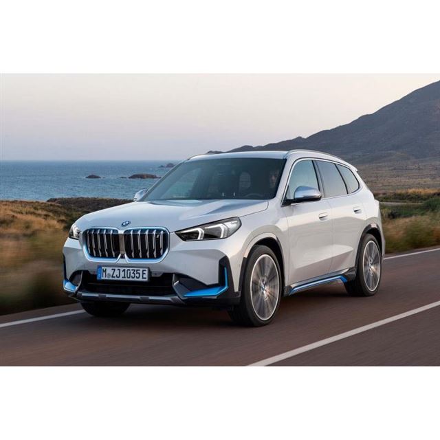 価格.com - 新型「BMW X1」が上陸 フル電動モデル「BMW iX1」もラインナップ