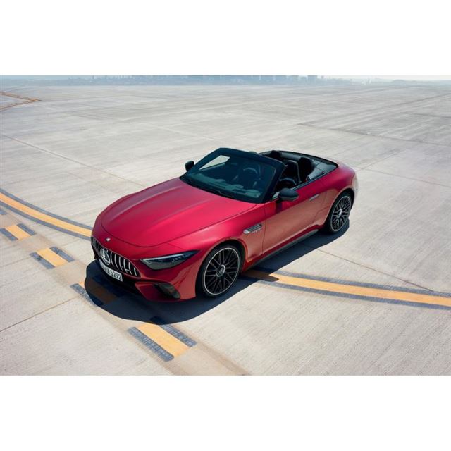 価格.com - 最高出力585PSを誇る「メルセデスAMG SL63 4MATIC＋」と「SL43」の改良モデルが登場