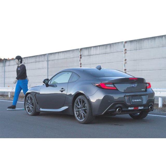 価格.com - スバルが「BRZ」のMT車に運転支援システム「アイサイト」を初採用 2023年秋に発売