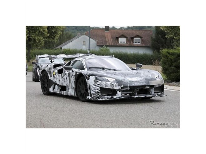 ラ・フェラーリ』後継モデルはV6ハイブリッドの全輪駆動 ラ・フェラーリ』後継モデルはV6ハイブリッドの全輪駆動
