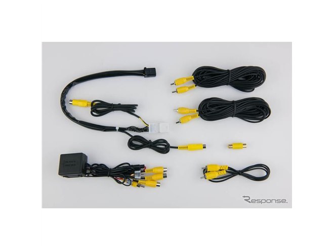 価格.com - ランクル70用、市販ナビ／モニターに交換しても純正カメラが使えるリアカメラ接続アダプター「RCA042N」発売