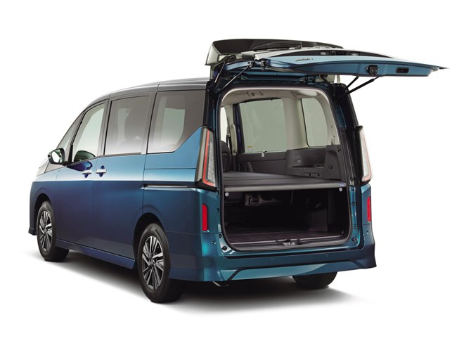 価格.com - 「日産セレナ」の「e-POWER」車に4WDモデル「e-4ORCE」が登場