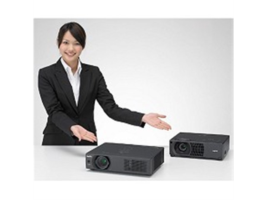価格.com - 三洋電機、WXGA対応のモバイルプロジェクタ2機種