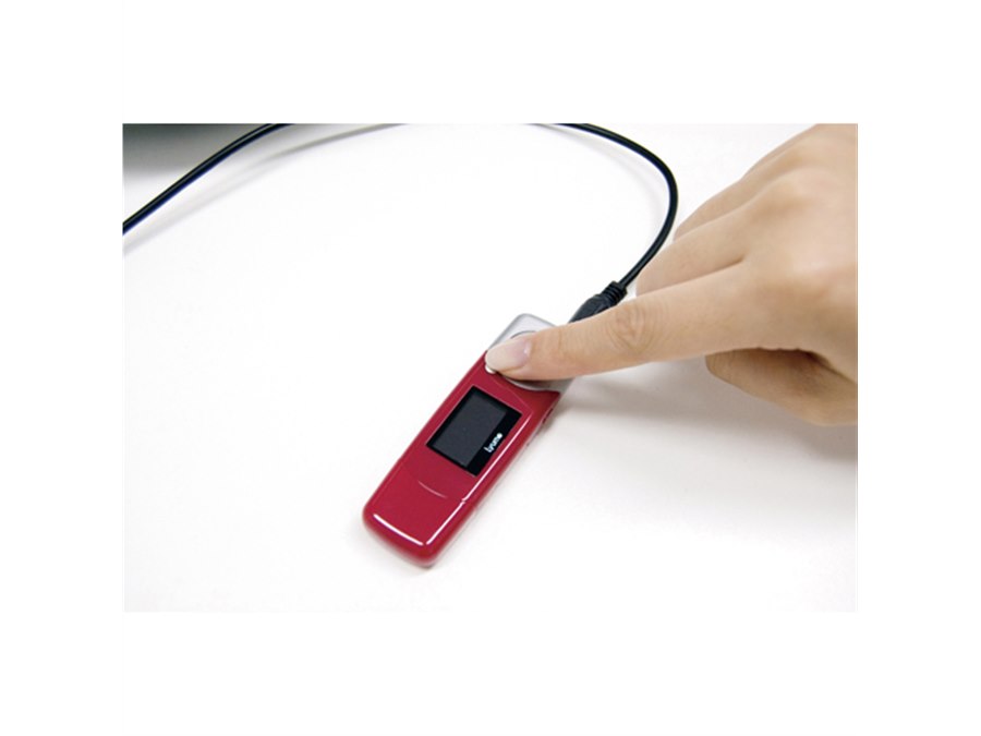 価格.com - Lyumo、「スグ録ボタン」搭載のMP3プレーヤー