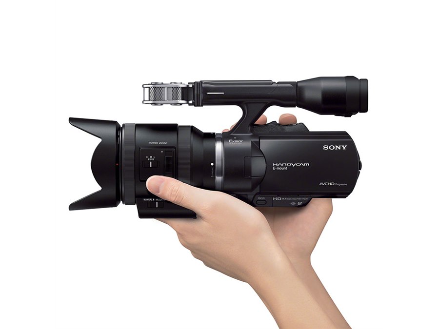 価格.com - ソニー、電動ズームに対応したEマウントハンディカム「NEX-VG30」