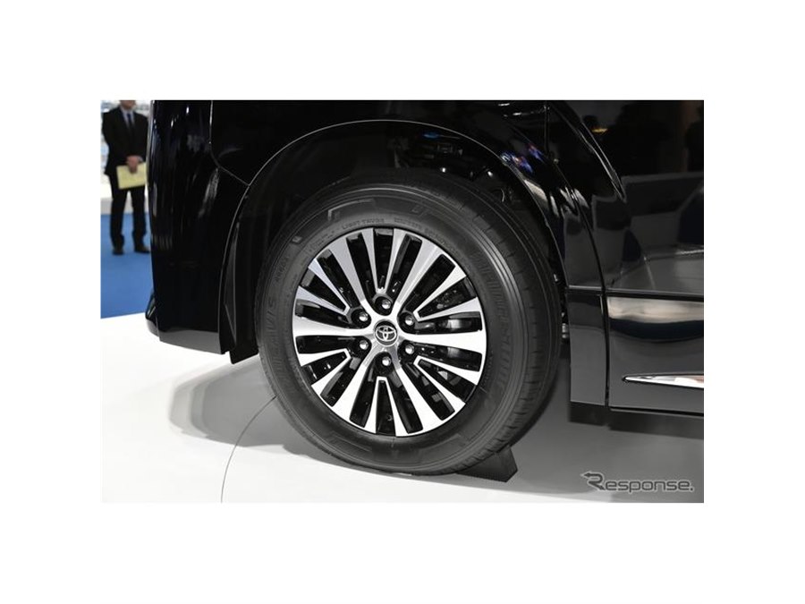 価格.com - トヨタ グランエース、ブリヂストン デュラビスを新車装着