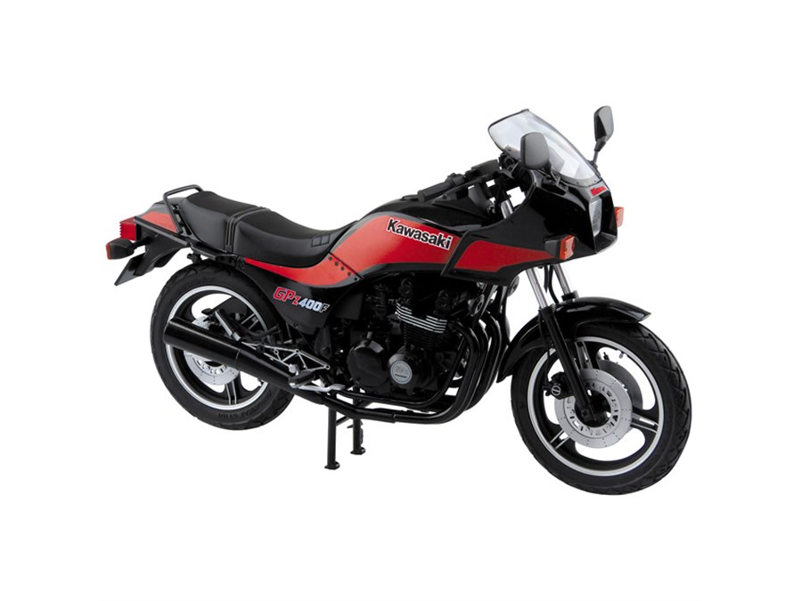 価格.com - AOSHIMA、ゴム製タイヤを採用した「1/12 カワサキ ZX400A2 GPz400F '84」