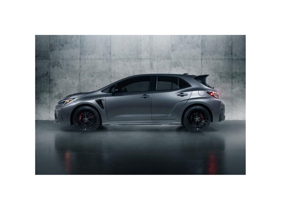 価格.com - 「GRカローラ」がデビュー 最高出力304PSの1.6リッター直3ターボエンジンを搭載