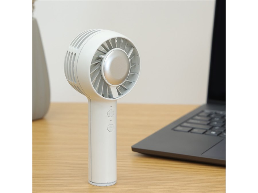 価格.com - エレス、冷却プレートを搭載したUSBハンディファン「iFan Freeze」