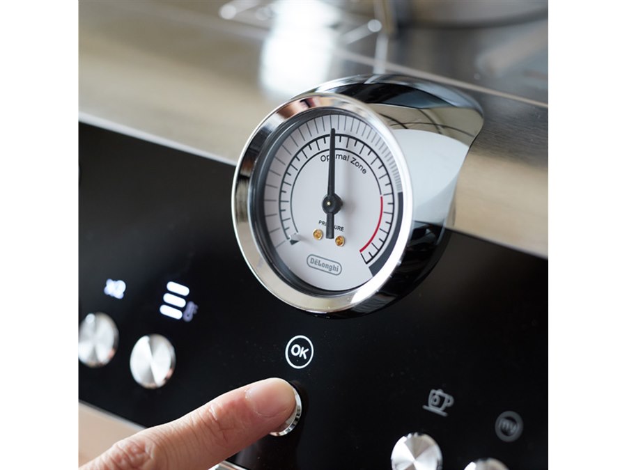 価格.com - デロンギ、豆挽き機能付きの最上位エスプレッソ・カプチーノメーカー「EC9355J-M」