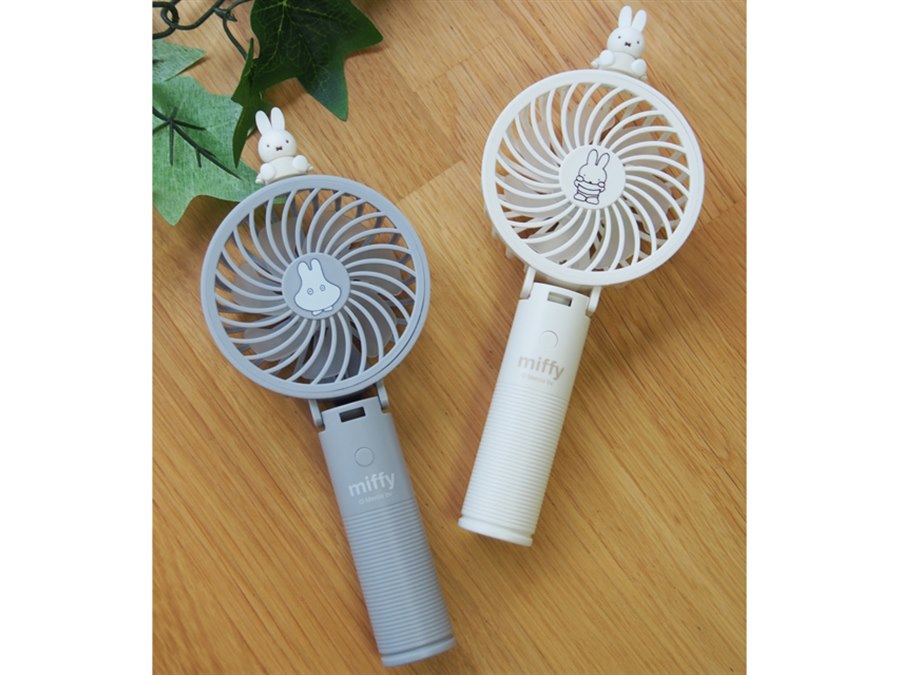 価格.com - ハンズフリーでも使える、「ミッフィー」のフィギュアが乗ったハンディファン