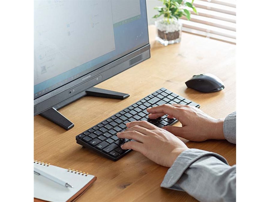 価格.com - サンワ、英語配列タイプのワイヤレスキーボード「SKB-WLE2UBK」