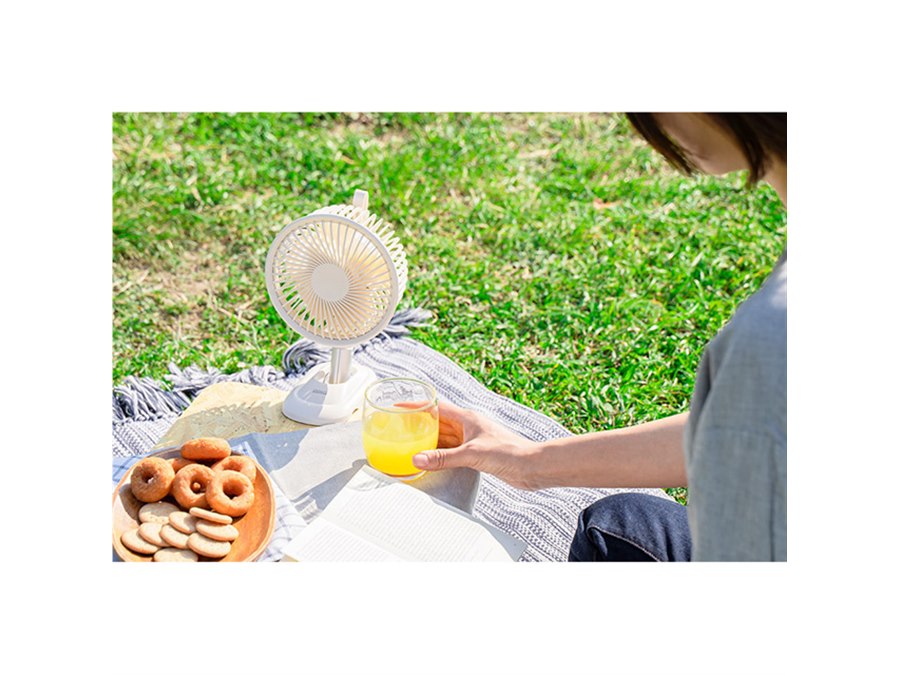 価格.com - PRISMATE、USB充電式で持ち運びしやすいポータブル扇風機4機種