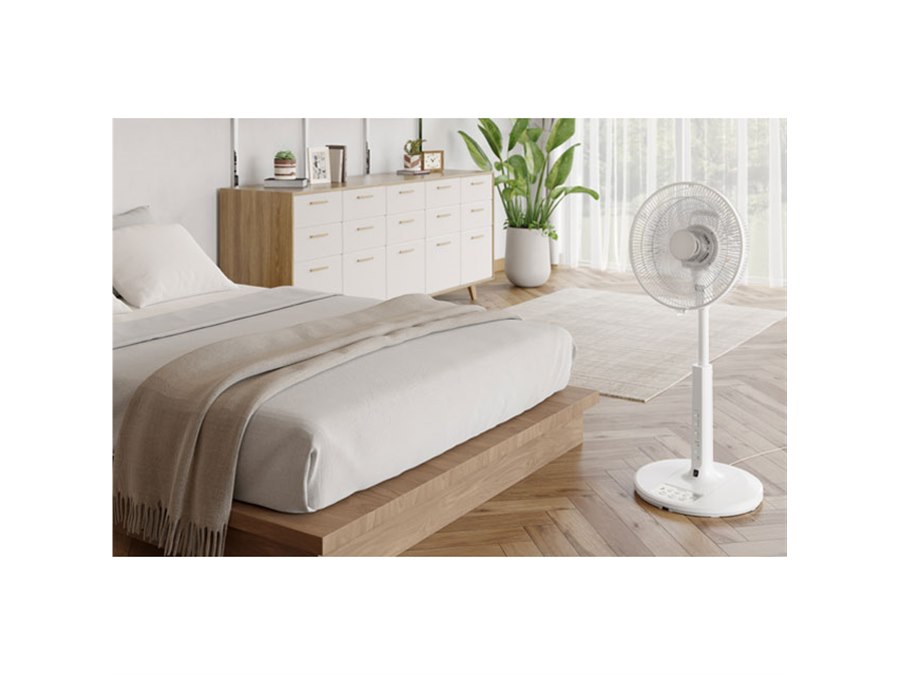 価格.com - 日立、“うちわであおいだような”風など6段階で風量調整できるDC扇風機