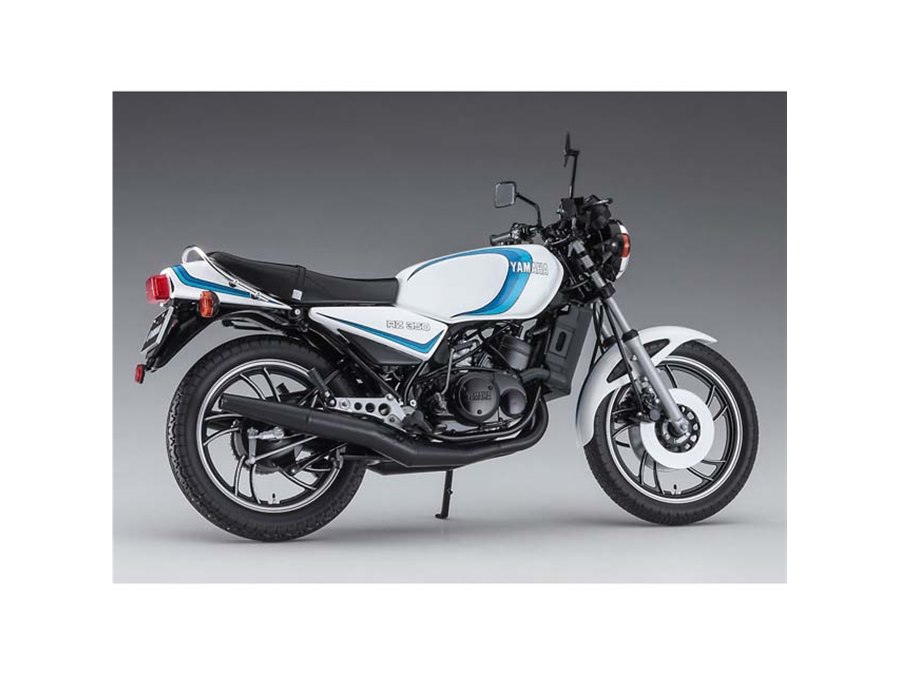 価格.com - ハセガワ、1981年登場の350ccエンジン搭載「ヤマハ RZ350（4U0）」を1/12模型化