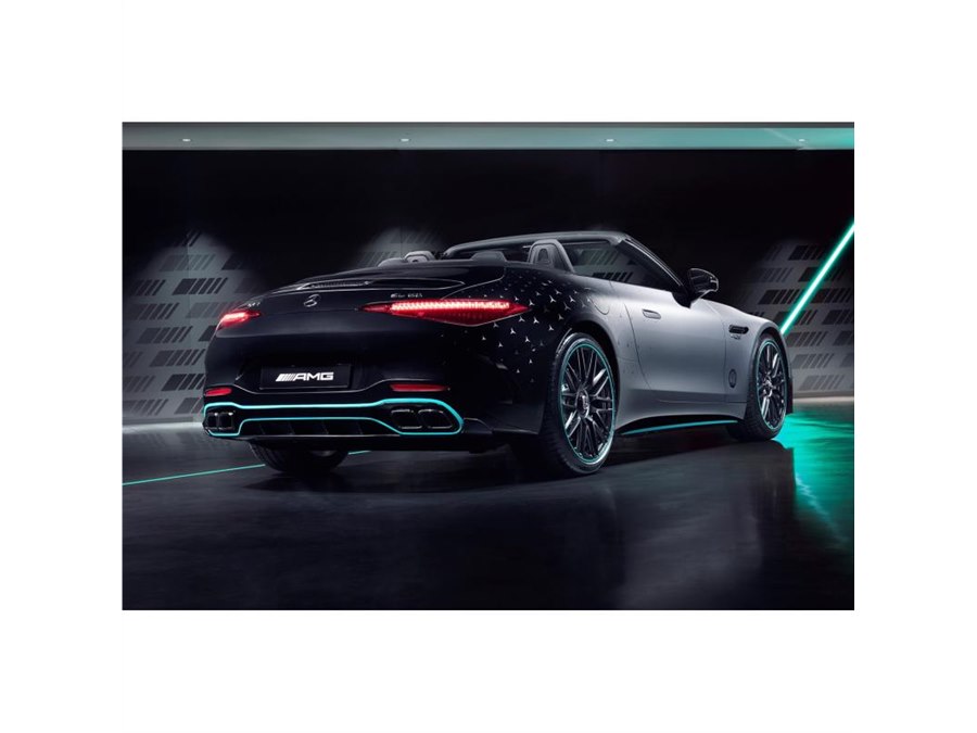 価格.com - F1マシンのカラーリングを採用した限定車「メルセデスAMG SL63 4MATIC＋ Motorsport ...