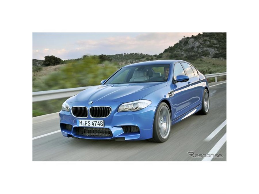 価格.com - BMW『M5』40年の軌跡、歴代モデルが米イベントに勢ぞろい…新型ツーリング発表も