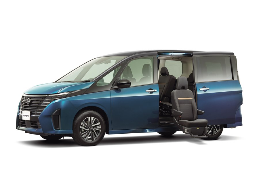 価格.com - 「日産セレナ」の「e-POWER」車に4WDモデル「e-4ORCE」が登場