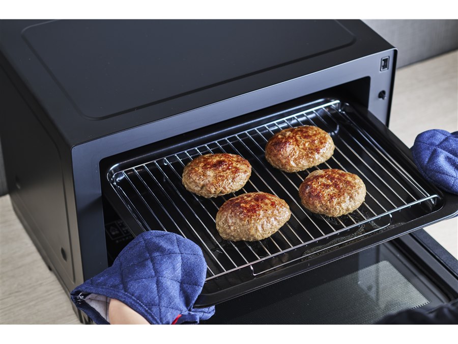 価格.com - ハイアール、「二刀流調理」機能を搭載した26Lオーブンレンジを本日11月20日発売