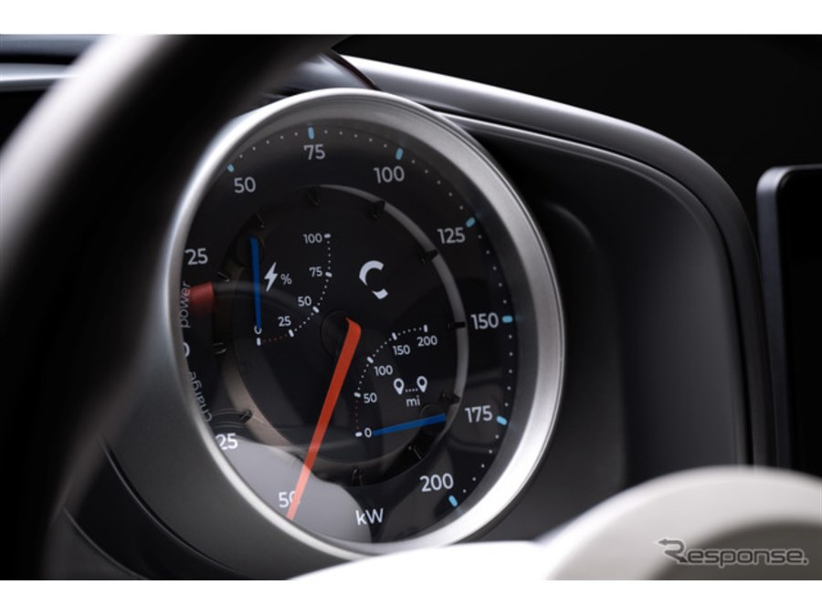 価格.com - このまま売るの!? まるでコンセプトカーな英国製スポーツEV「SKYE」、内装を初公開