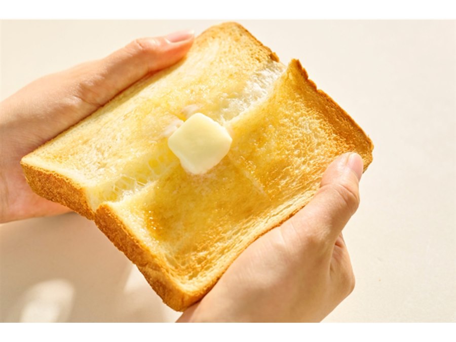 価格.com - 象印、「石窯」をヒントに熱を逃がしにくくしたオーブントースター「EQ-HM30」