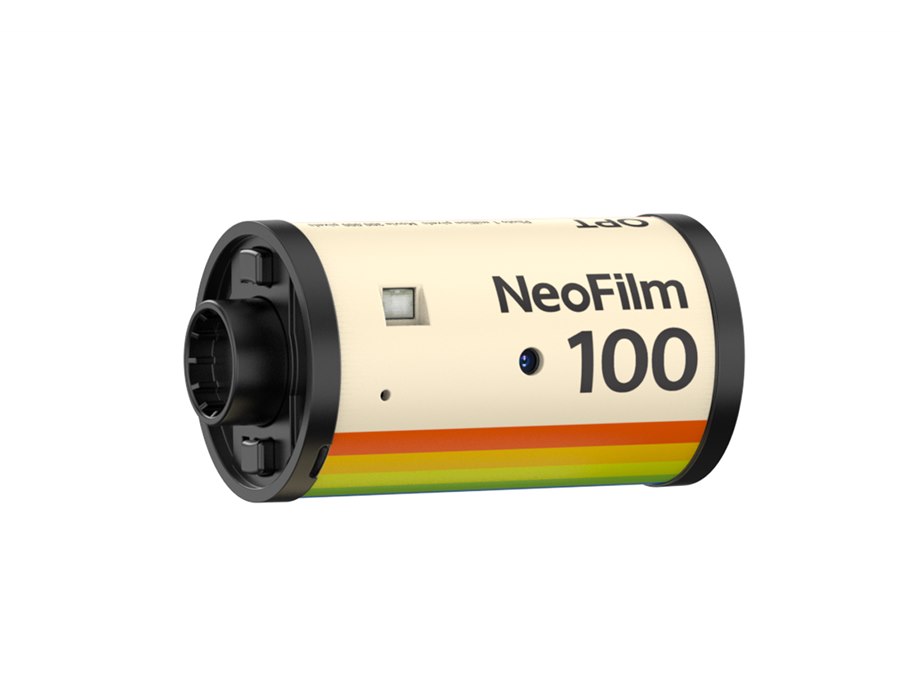 価格.com - 5,940円、クラシックなフィルム型デジタルカメラ「OPT100 Neo Film」