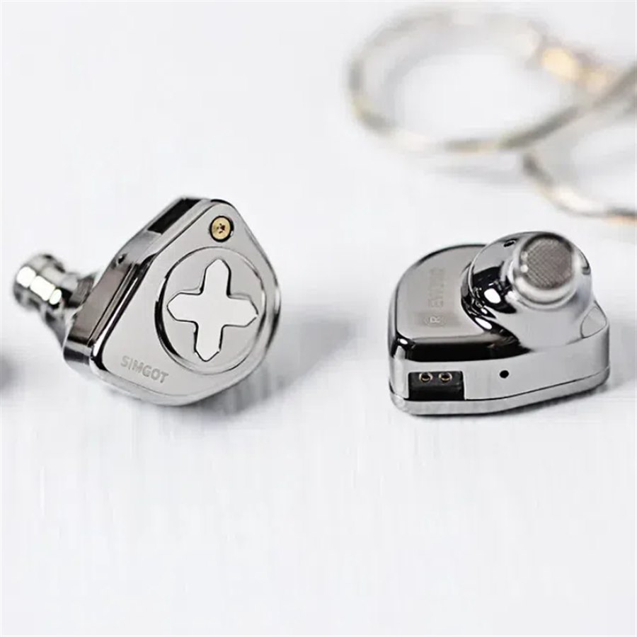 価格.com - SIMGOT、3種のドライバーを統合した有線イヤホン「EW300」「EW300 DSP」