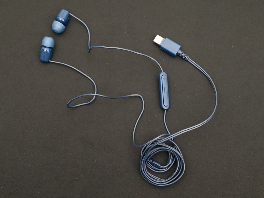 価格.com - 完全ワイヤレスイヤホン全盛の時代に注目されるソニーの有線イヤホン「IER-EX15C」