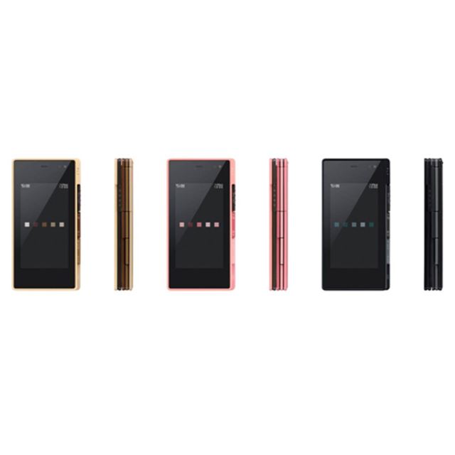 価格.com - au、「iida」新モデル「PLY」を9月17日発売へ