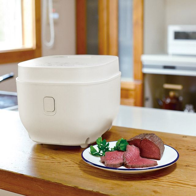 価格.com - ビックカメラ、低温調理もできるマイコン炊飯器「BKS-55」9,980円