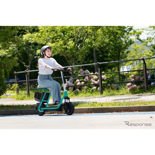 価格.com - Luupが「電動シートボード」提供開始へ…座席・カゴ付きの特定小型原動機付自転車