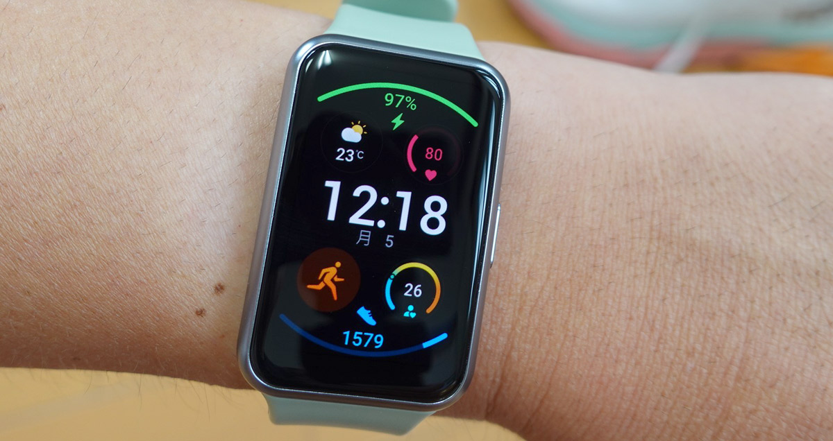 ファーウェイ「WATCH FIT」1週間レビュー。本格派にもちょうどいい1台 - 価格.comマガジン