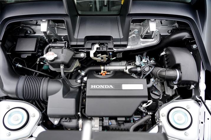 発売から5年たっても…ホンダ・S660[6MT]で曲がる気持ちよさは一級品！ - 価格.comマガジン