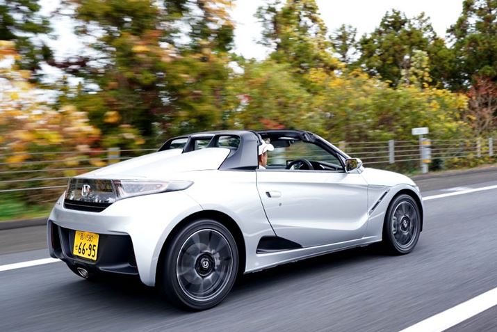 発売から5年たっても…ホンダ・S660[6MT]で曲がる気持ちよさは一級品！ - 価格.comマガジン