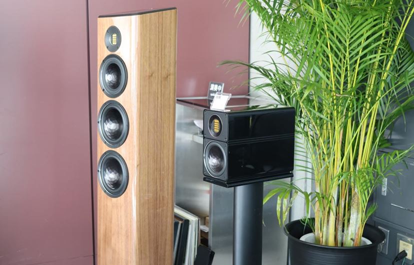小型で音のよい洒落たスピーカーならELAC「BS 312.2」を検討して 小型で音のよい洒落たスピーカーならELAC「BS 312.2」を検討して