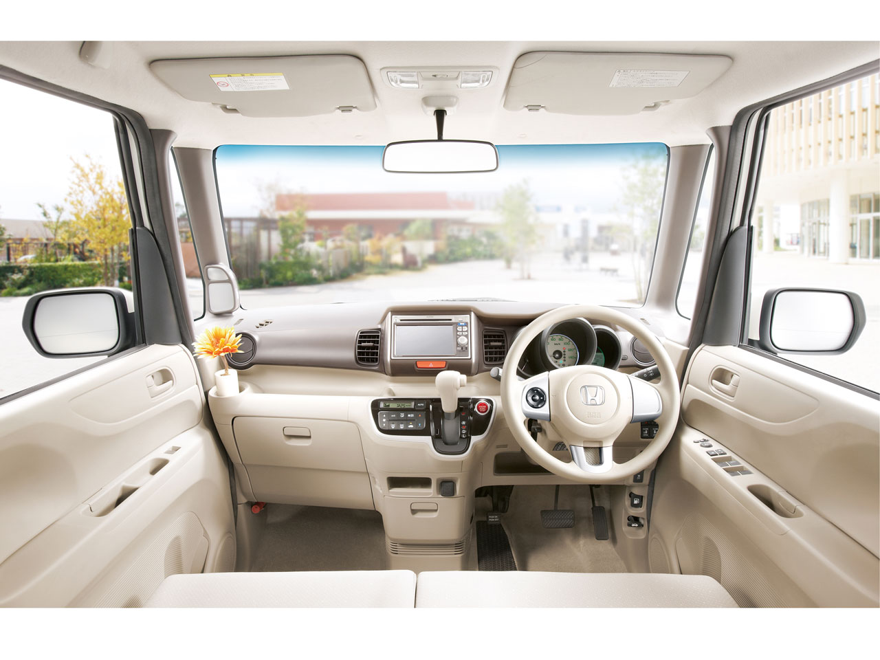 価格.com - 『インテリア1』 N-BOX 2011年モデル の製品画像