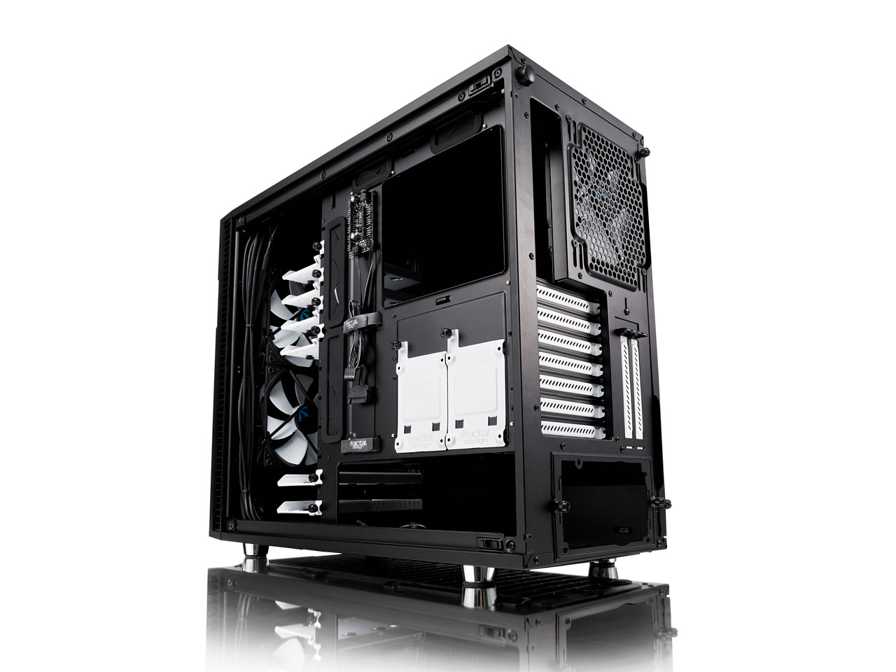 価格.com - 『本体 内部7』 Define R6 FD-CA-DEF-R6-BK [ブラック] の製品画像