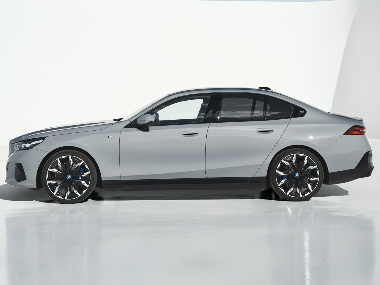 BMW i5の価格・新型情報・グレード諸元 価格.com BMW i5の価格・新型情報・グレード諸元 価格.com